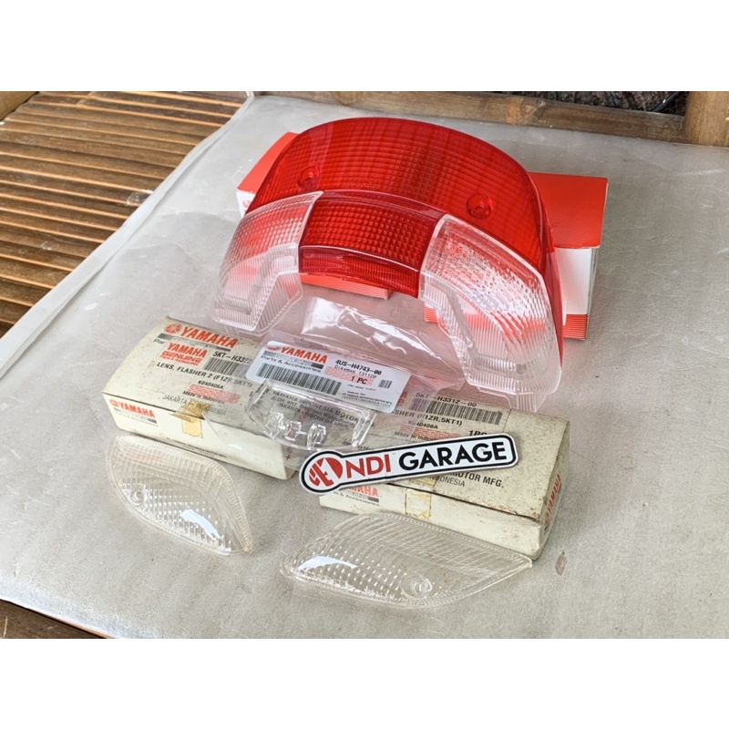 Jual mika stop dan sen f1zr putih | Shopee Indonesia