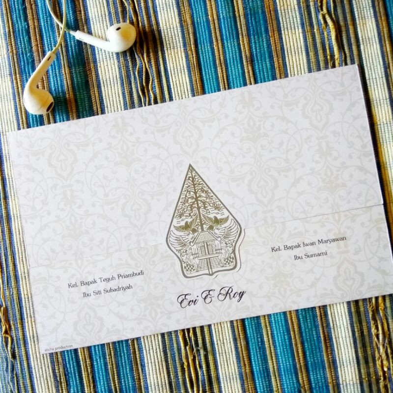 Jual UNDANGAN PERNIKAHAN GUNUNGAN WAYANG F-04 | Shopee Indonesia