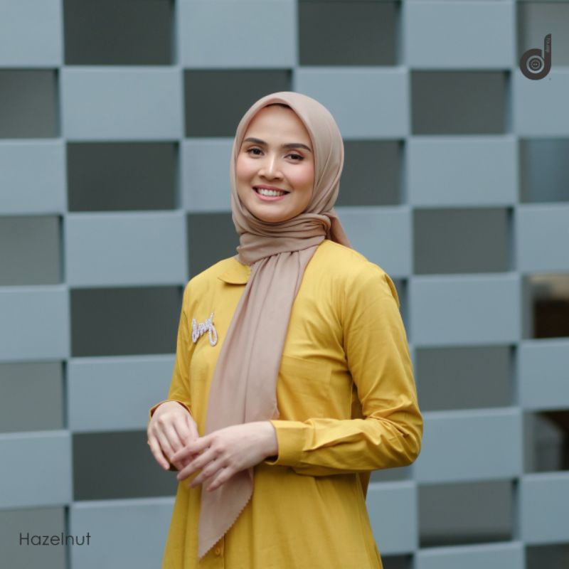 Jual hazelnut liza doble logo deenay | Shopee Indonesia