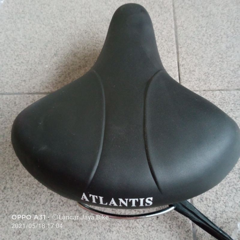 Jual sadel sepeda mini atau lipat hitam polos dengan per untuk ukuran ...