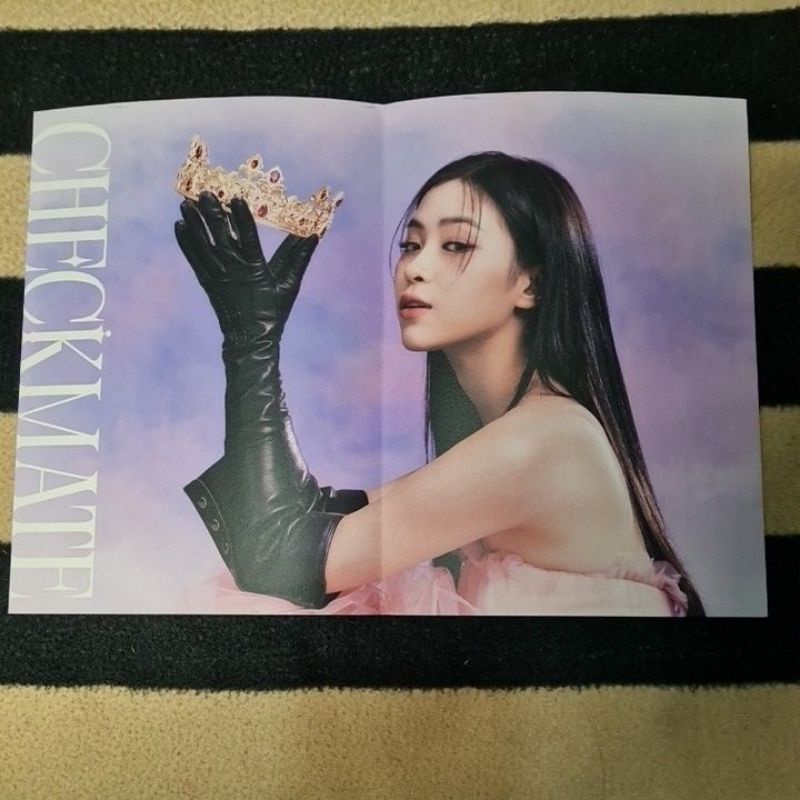 Jual ITZY Photocard / Ktown POB /Postcard /Clear Card / Special Card ...