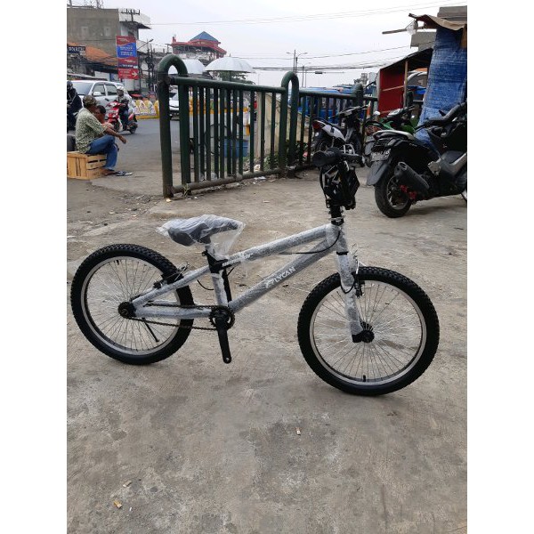 Jual Sepeda Senator Lycan Terbaru | Shopee Indonesia