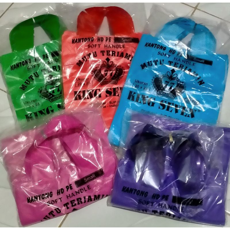 Jual Plastik Soft Handle UK 20x25 Polos isi 50lembar Kantong Tenteng ...