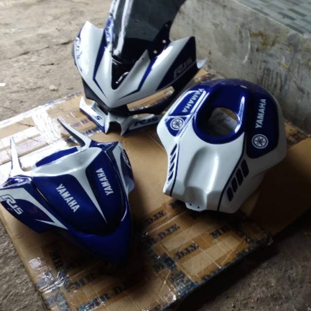 Jual HEADLAM R25,BODY MODEL DUCATI,TANGKI MODEL R1,WINGLET | Shopee ...