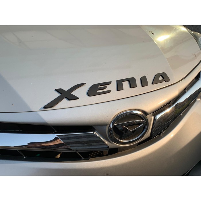 Jual emblem xenia/ emblem kap mesin xenia/ logo xenia | Shopee Indonesia