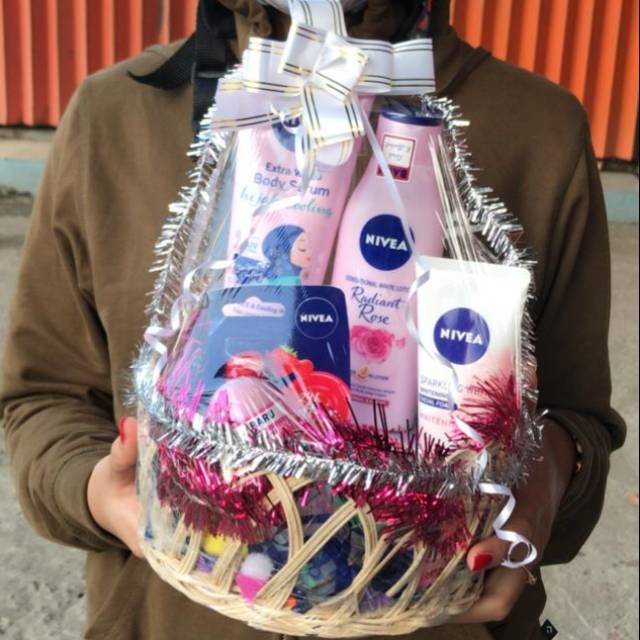 Jual Parcel Nivea Cantik kosmetik (seserahan tunangan lamaran nikahan ...