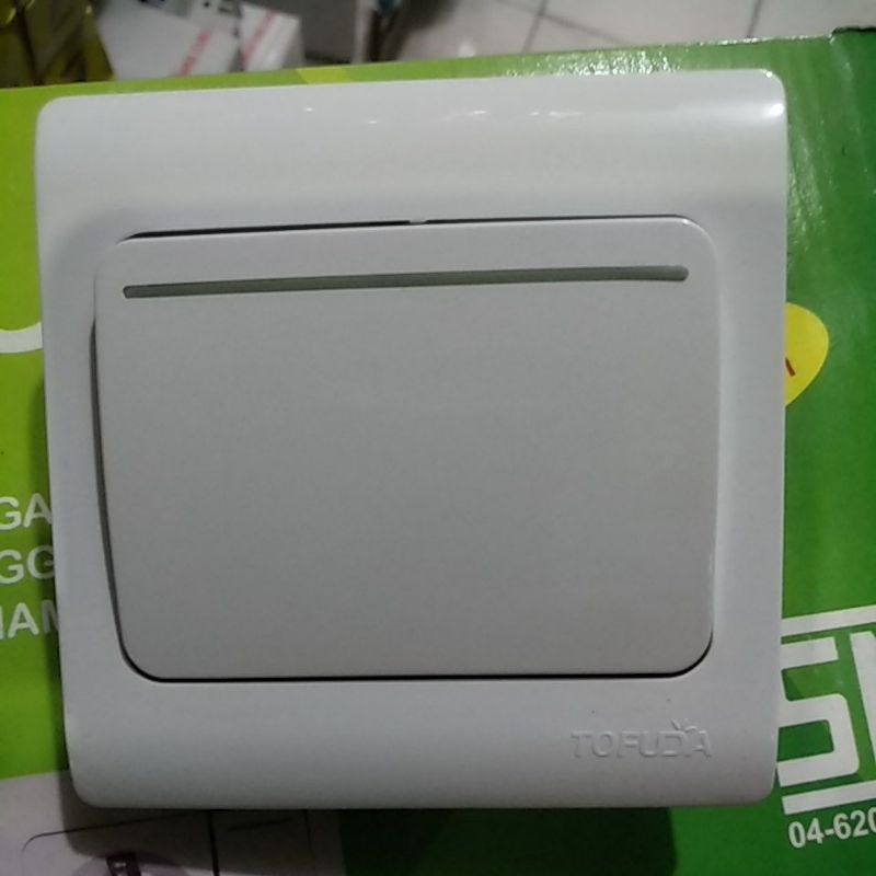 Jual SAKLAR STOP KONTAK TRIPLE TOFUDA WIDE MODEL RADIUM | Shopee Indonesia