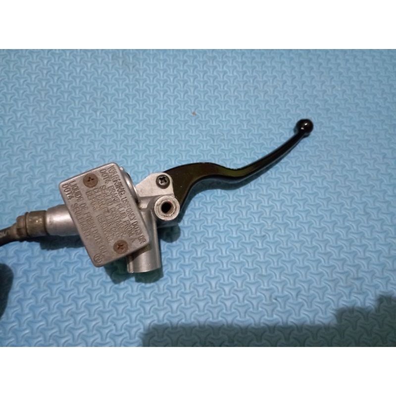 Jual MASTER REM CAKRAM ATAS SUJUKI SPIN OLD ORIGINAL | Shopee Indonesia