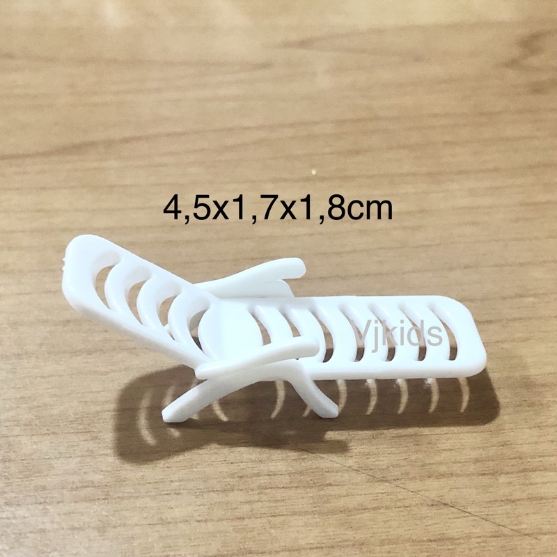 Jual miniatur orang di pantai, kursi, payung,jangkar, pelampung pantai ...