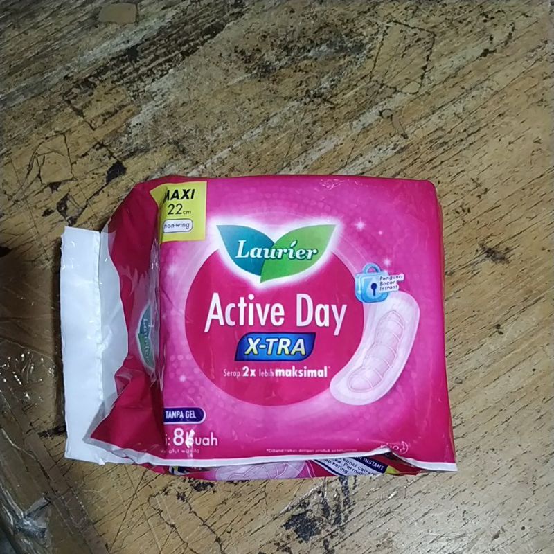 Jual Laurier Active Day Isi 8 Buah Super Maxi Kao Pembalut Wanita Merah ...