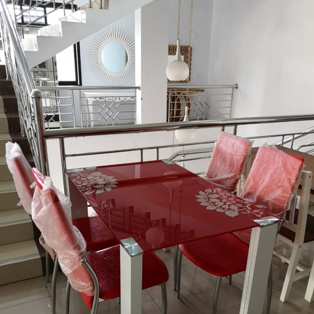 Jual Meja Makan Impor Minimalis Kaca Merah 4 kursi | Shopee Indonesia
