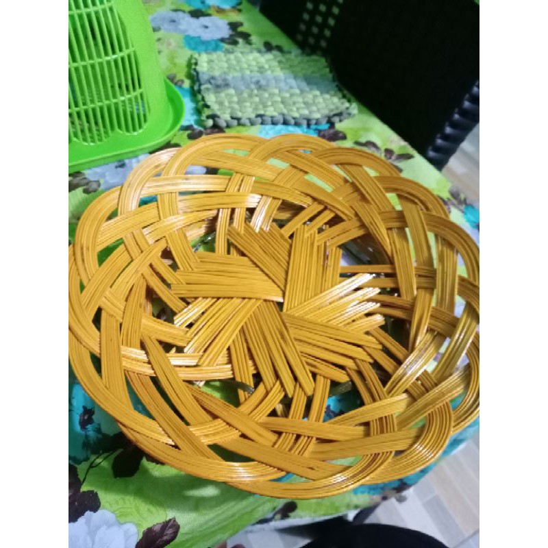 Jual piring anyaman dari lidi sawit/ piring viral/piring cantik/piring ...