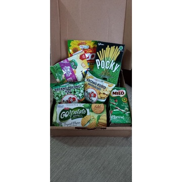 Jual Snack Box Gift/ Hampers/ snack box/ hadiah wisuda/ hadiah ulang ...