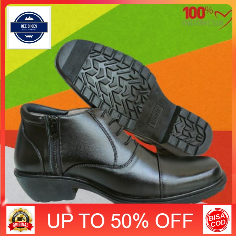 Jual DEESHOES Sepatu PDH Pria Kulit Asli Semi Boot Medali K174 Model ...