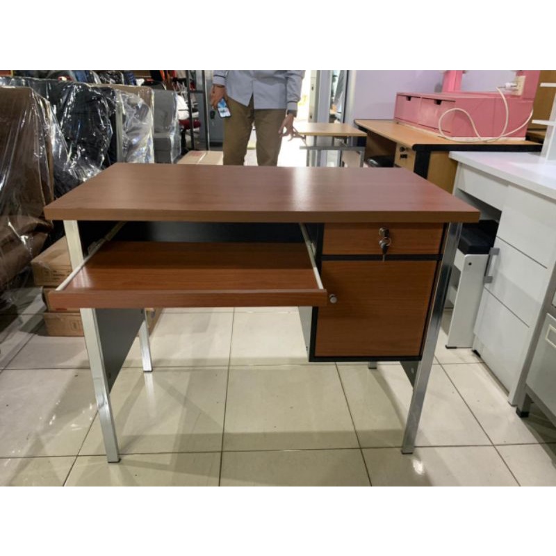 Jual meja kantor meja komputer kaki besi | Shopee Indonesia