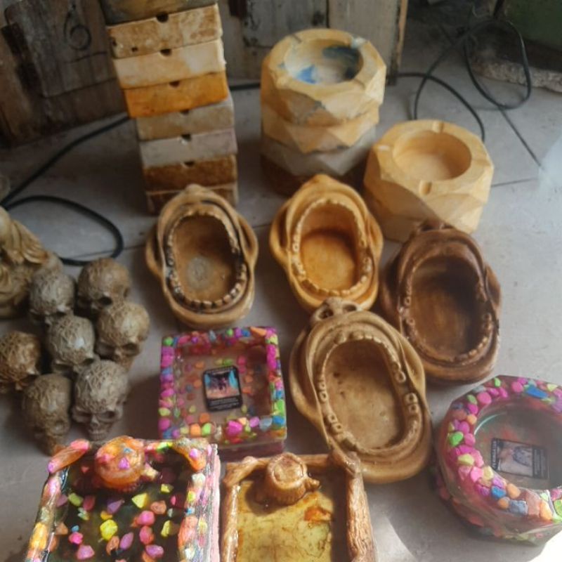 Jual aneka asbak rokok,bahan resin & bahan semen putih | Shopee Indonesia