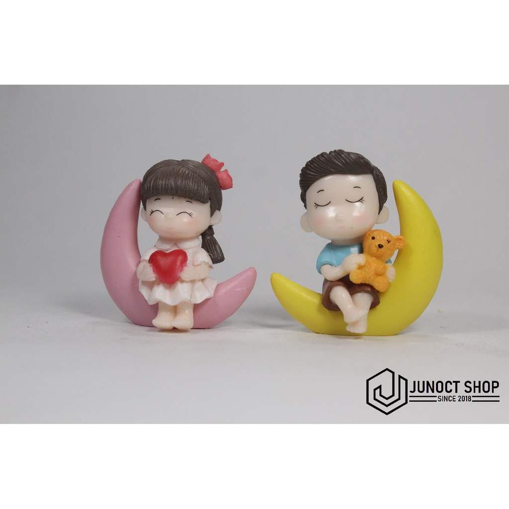 Jual FIGURE PASANGAN COUPLE DUDUK BULAN - MAKET MINIATUR MAINAN 08 ...