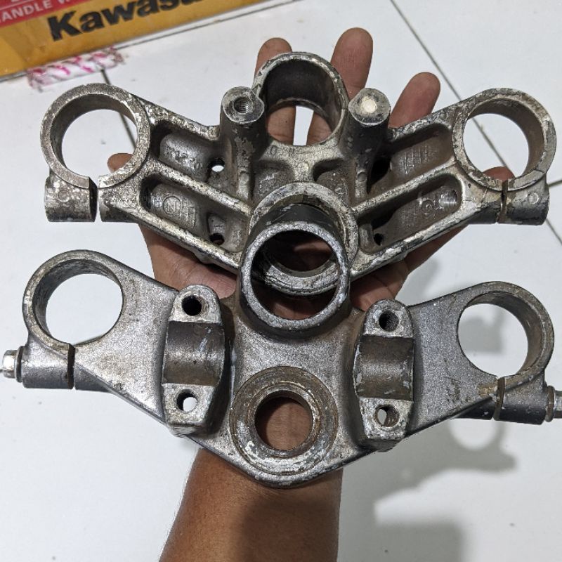Jual Segitiga T atas Bawah NINJA R lama Old original copotan motor segitiga ninja R RR R lama ...
