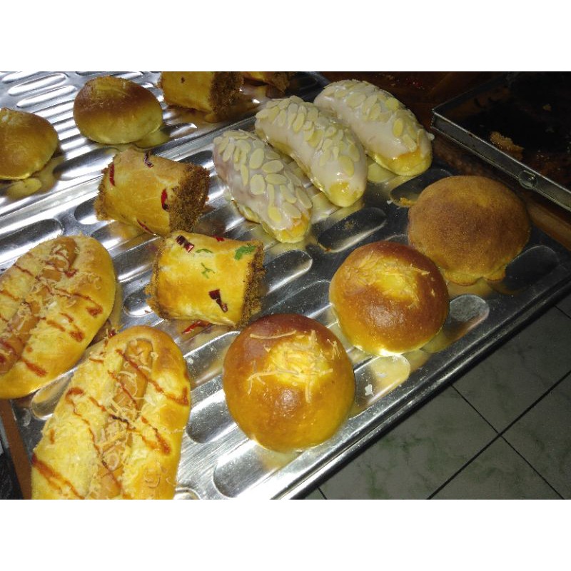 Jual Kautsar bakery home made roti boy roti kopi floss roll roti keju ...