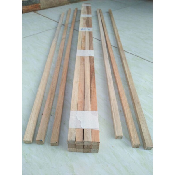 Jual Kayu tiang sangkar P 55 cm jati kotak 9x9mm isi 12 btg | Shopee ...