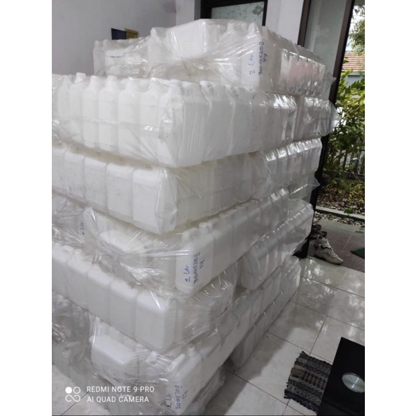 Jual JERIGEN 2 LITER || JERIGEN PLASTIK TEBAL | Shopee Indonesia