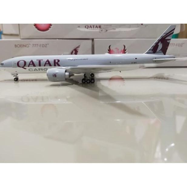 Jual Pesawat Diecast Qatar Cargo 777F | Shopee Indonesia