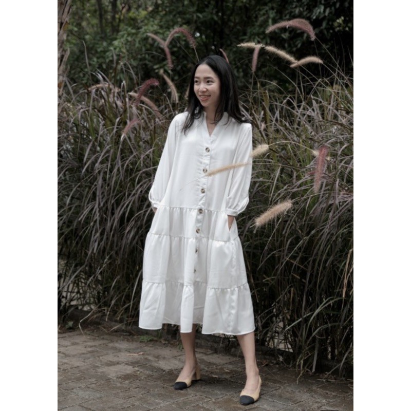 Jual Maven Leanore Midi Dress (Polar White) | Shopee Indonesia