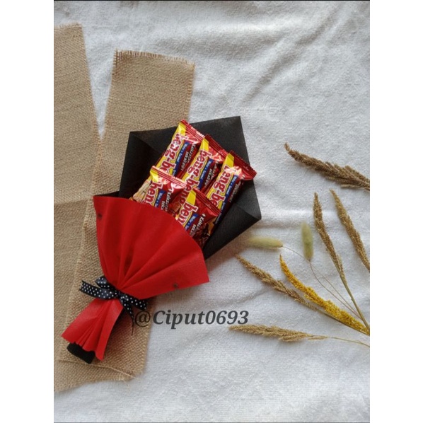 Jual (READY)BUCKET SNACK/BUCKET MAKANAN/BENGBENG/KADO WISUDA/KADO ...