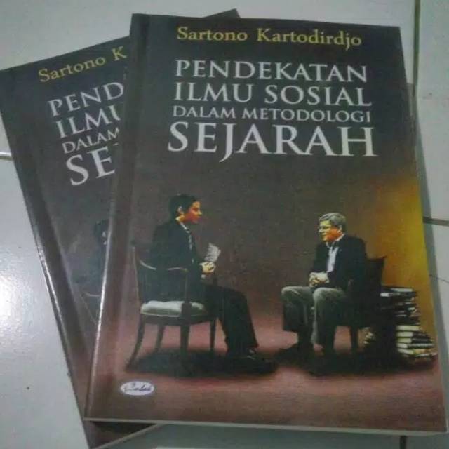 Jual Pendekatan ilmu sosial dalam metodologi sejarah / Sartono ...