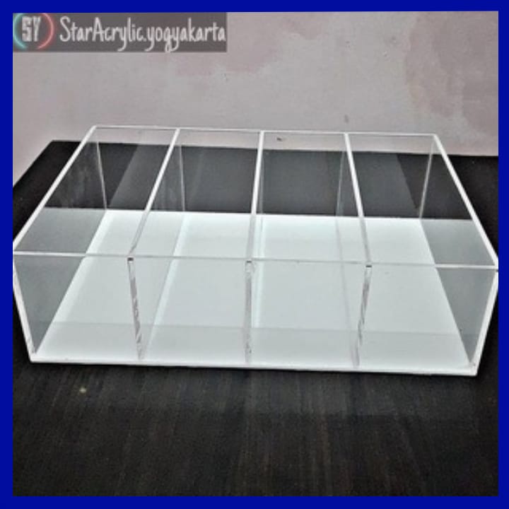 Jual Akrilik kotak multifungsi 4 sekat | Shopee Indonesia