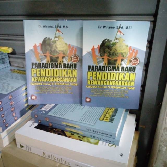 Jual BUKU PARADIGMA BARU PENDIDIKAN KEWARGANEGARAAN PANDUAN KULIAH DI ...