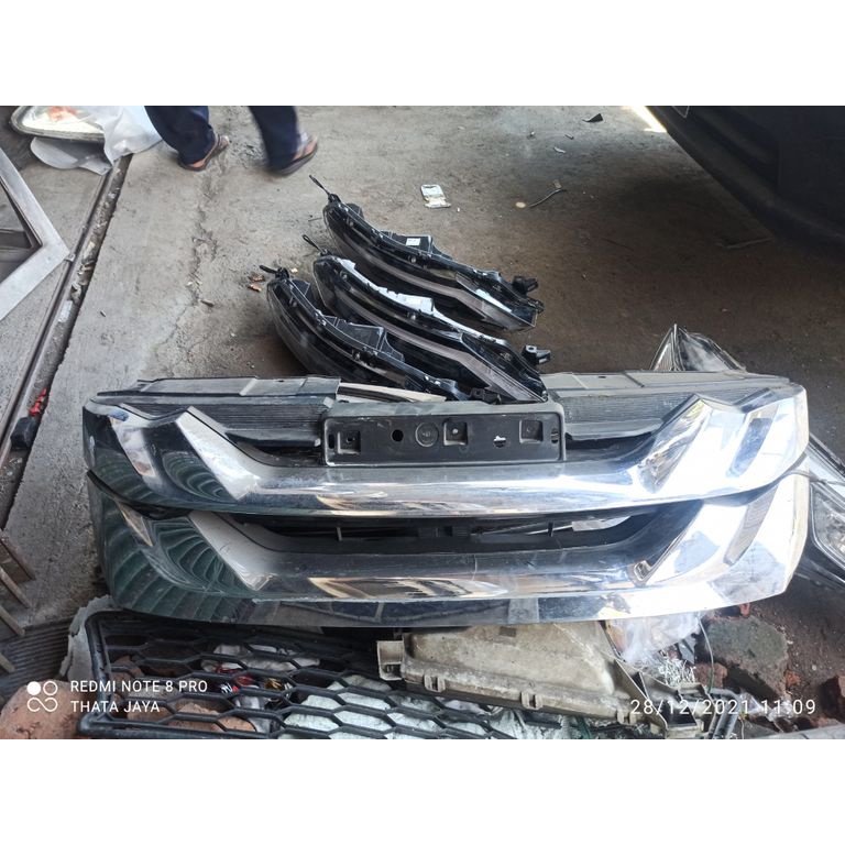 Jual Grill grille radiator isuzu mux facelift 2018 2019 2020 | Shopee ...