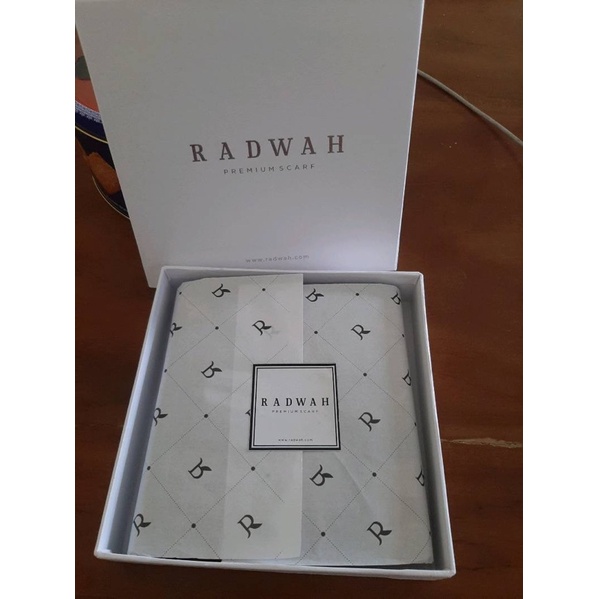 Jual Radwah Original ️SET BOX PACKAGING & PAPERBAG - Box ada kertas dan ...