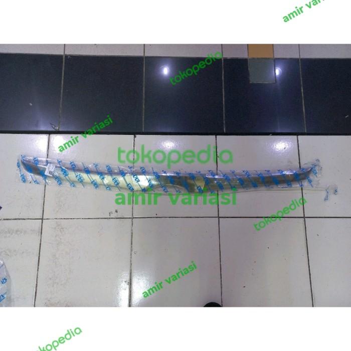 Jual List grille hood molding kap mesin Innova 2012-2015 | Shopee Indonesia