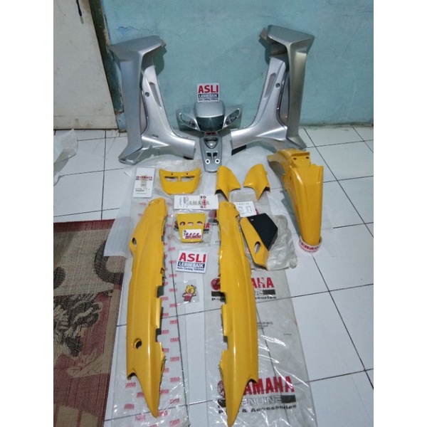 Jual cover body fullset Yamaha fizr f1zr LE tahun silver kuning 1999 ...