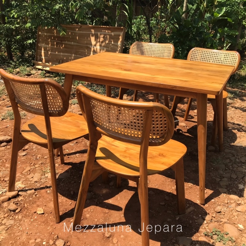 Jual MEJA MAKAN ROPAN ROTAN / KURSI MAKAN KLASIK RETRO MINIMALIS JATI ROTAN | Shopee Indonesia