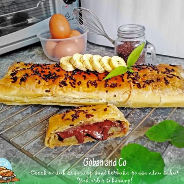 Jual Strudel Pisang Coklat Goban & Co | Shopee Indonesia