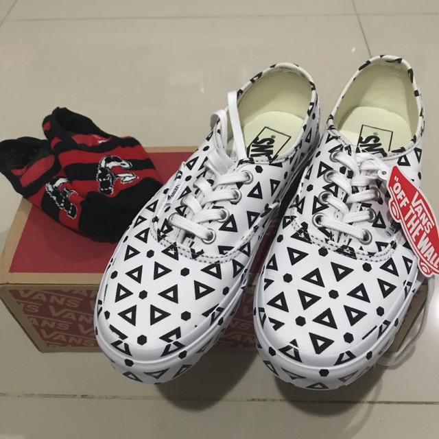 Jual Vans | Shopee Indonesia