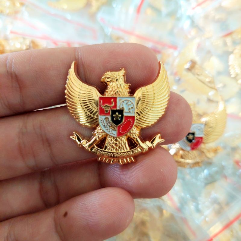 Jual Pin Garuda Pancasila ~ Lencana Garuda Original SNI | Shopee Indonesia