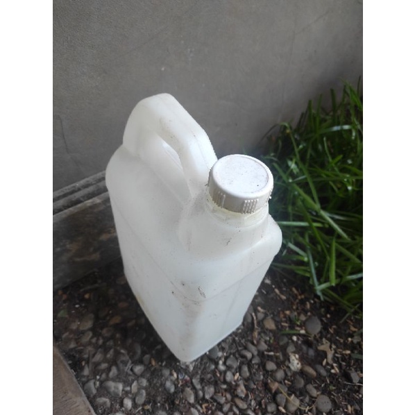 Jual Dirigen kosong 5 liter bekas komplit tutup | Shopee Indonesia