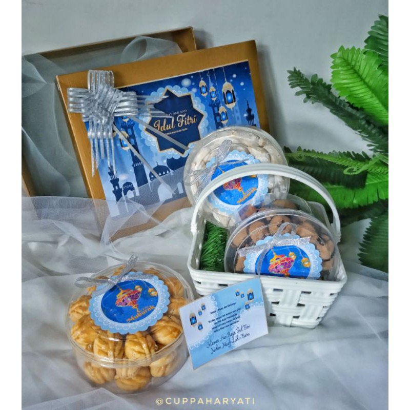 Jual Paket Parcel Hampers Lebaran 3 Kue Kering Lengkap Box Bonus Kartu ...