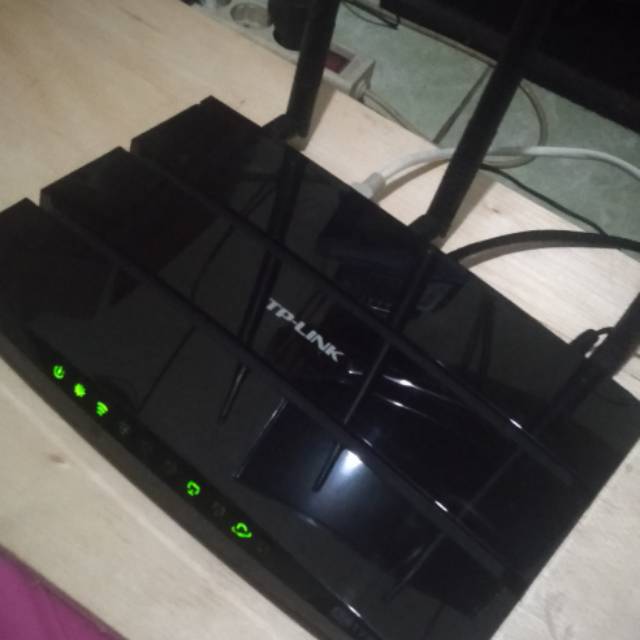 Jual TP-LINK C7 AC1750 Wireless Dual Band Gigabit router | Shopee Indonesia