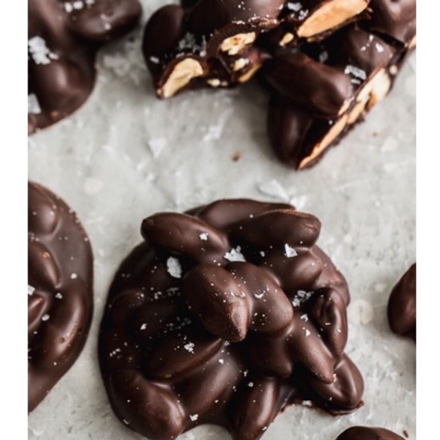 Jual DARK CHOCO ALMOND CLUSTER 150gr | Shopee Indonesia