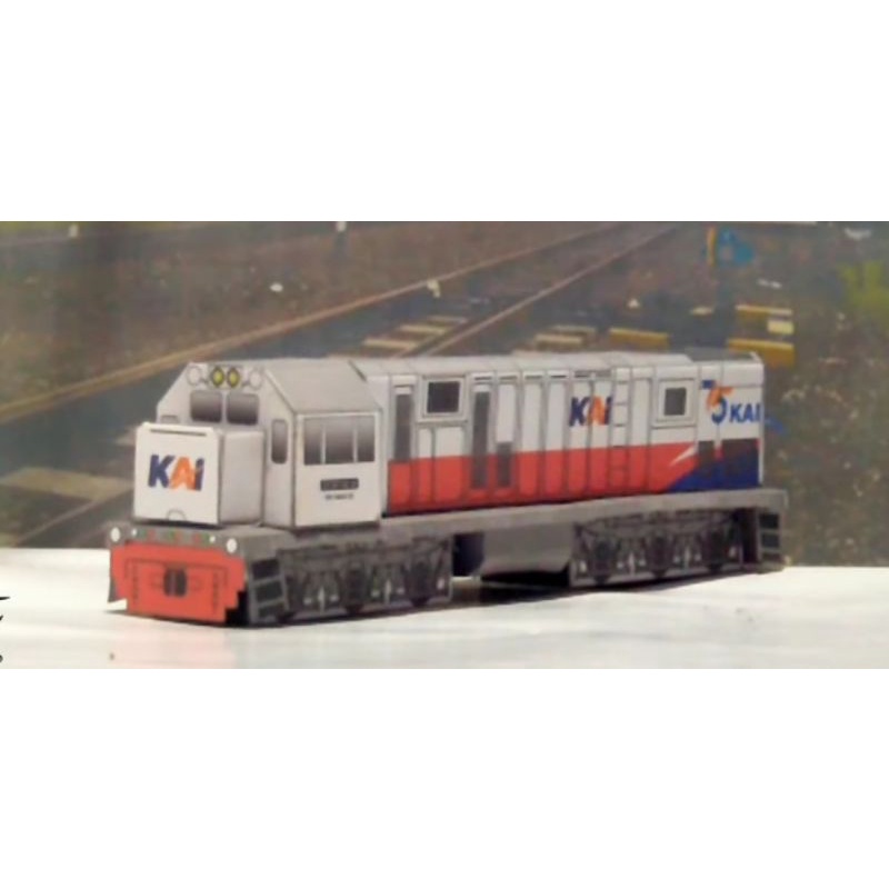 Jual DIY Miniatur Papercraft Lokomotif CC 201 | Shopee Indonesia
