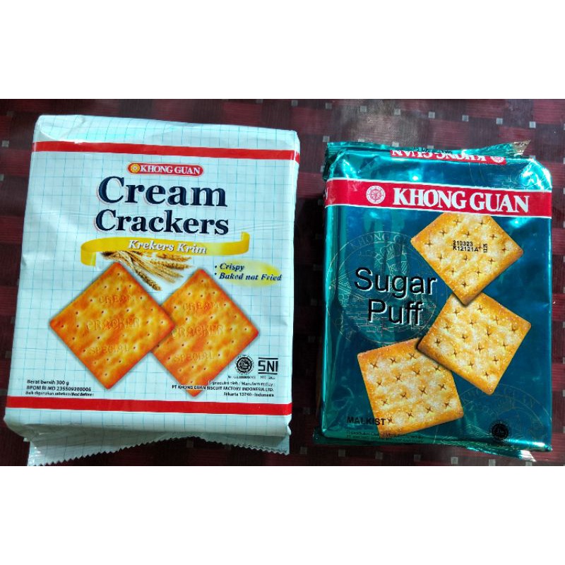 Jual Khong Guan Cream Crackers / Khong Guan Sugar Puff Malkist ...
