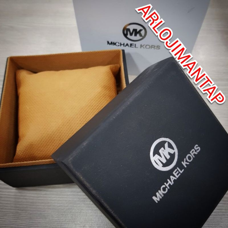 Jual KOTAK JAM KAYU MICHAEL KORS MK BOX KAYU MICHAEL KORS | Shopee ...