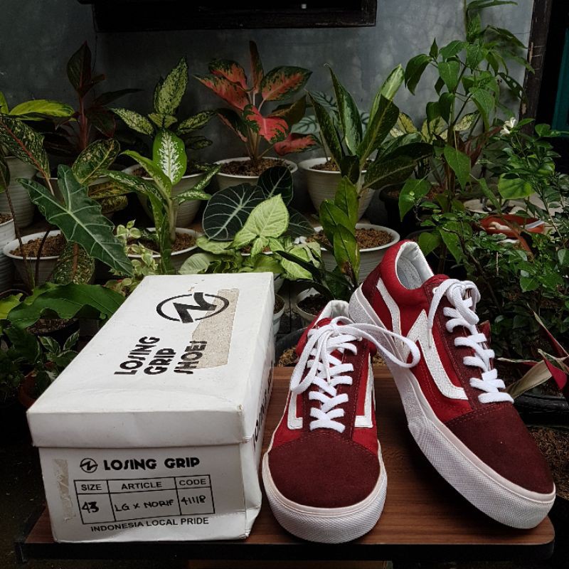 Jual Losing Grip Classic - Sepatu Lokal | Shopee Indonesia