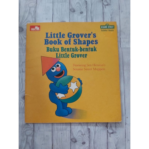 Jual Buku Sesame Street Book of Shapes Toddler Books Bilingual PRELOVED ...