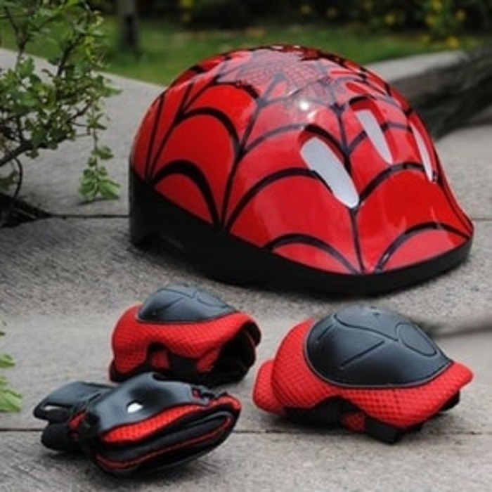 Jual Helm Sepatu Roda Anak+Pelindung/Deker Tangan Siku Lutut Motif ...