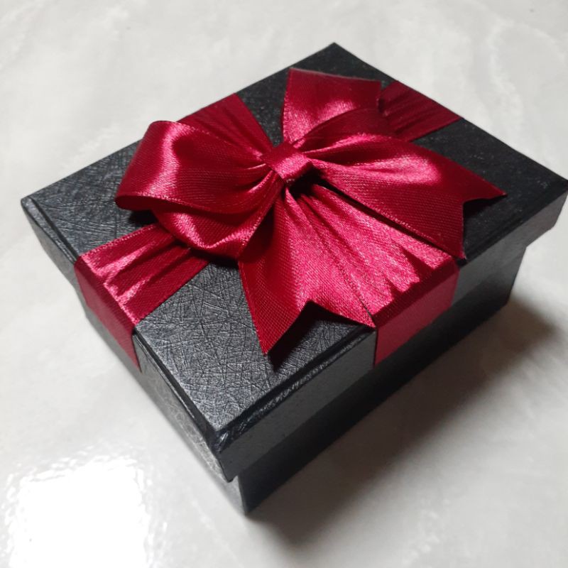 Jual KOTAK KADO HITAM PITA MAROON SPESIAL HARDBOX GIFT BOX HAMPERS ...